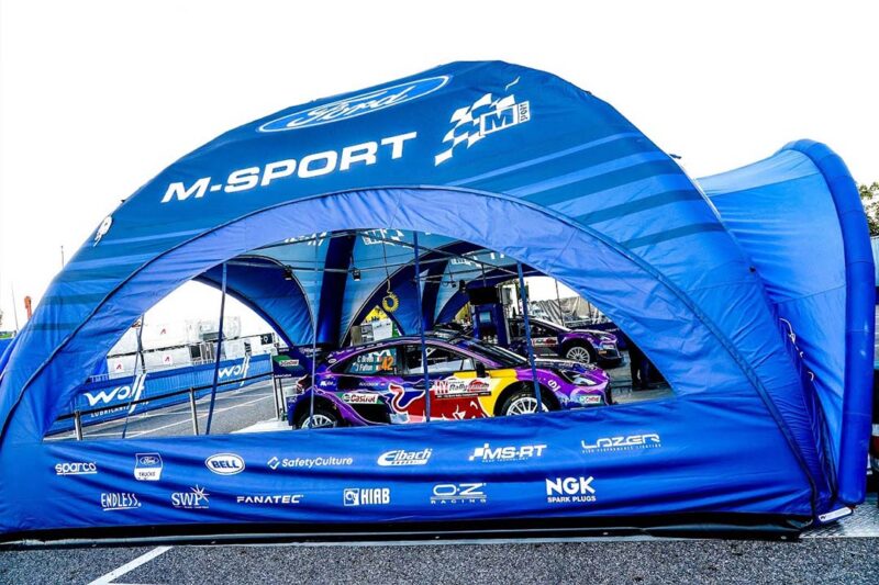 Inflatable garage tents for rallies and other races | AXION