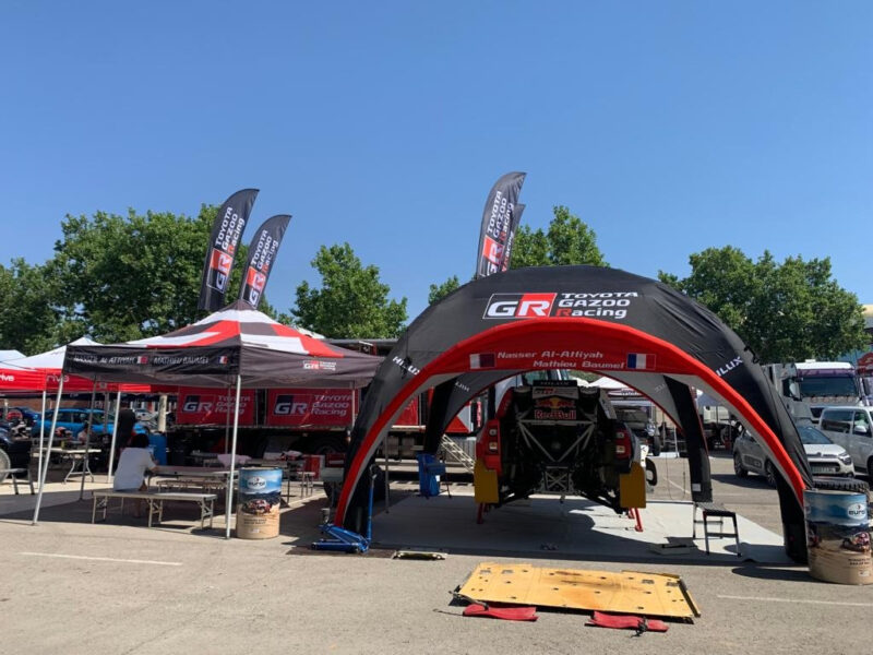 Inflatable garage tents for rallies and other races | AXION
