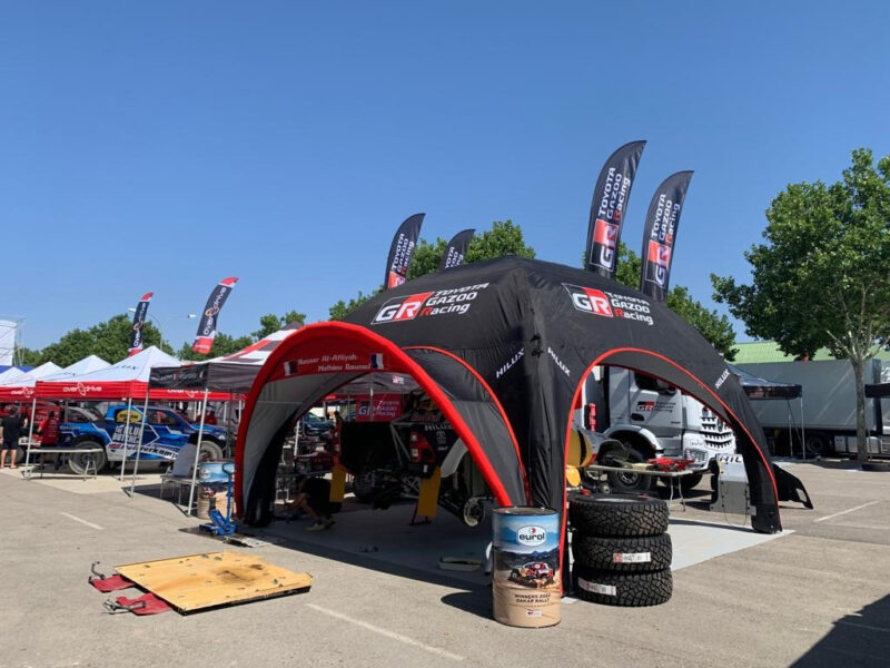 Inflatable garage tents for rallies and other races | AXION