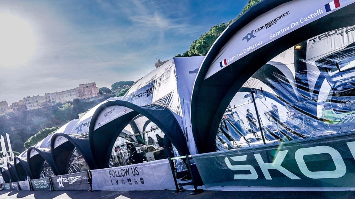 Inflatable garage tents for rallies and other races | AXION