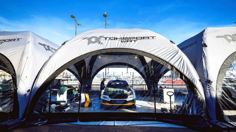 Inflatable garage tents for rallies and other races | AXION
