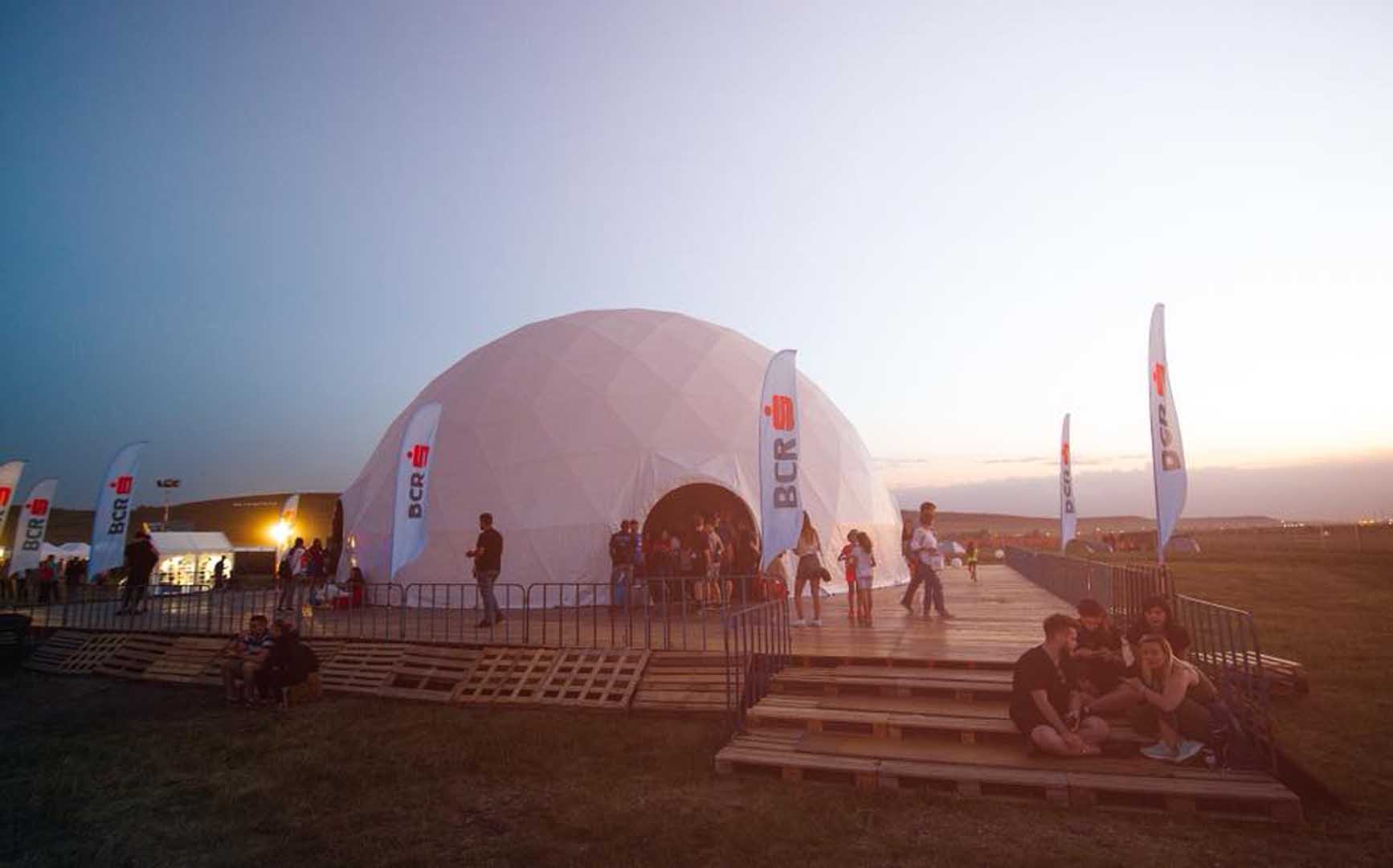 Concerts and Festivals - promotional sealed inflatables | AXION